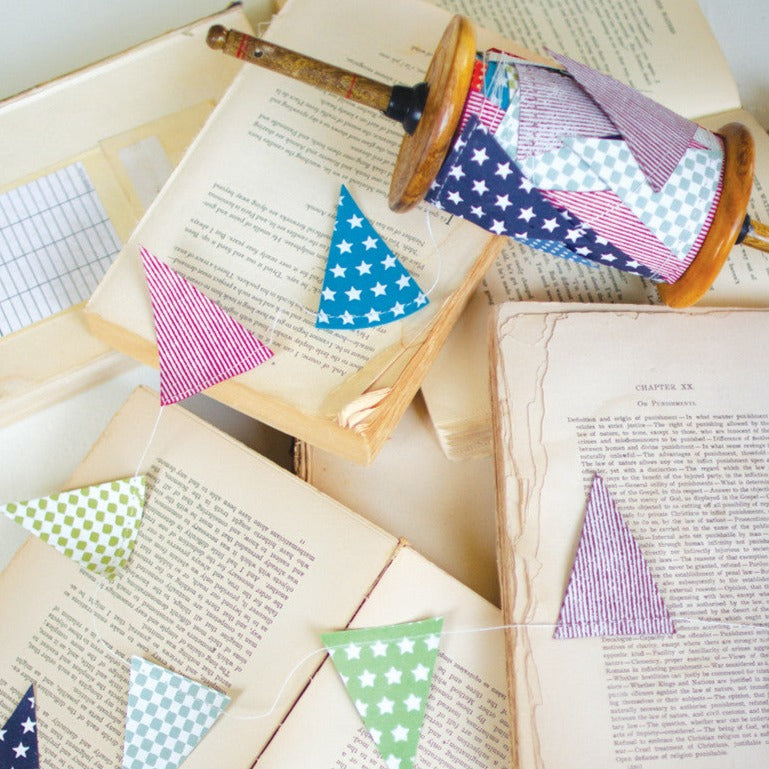 Paper Flag Garland – Roeda